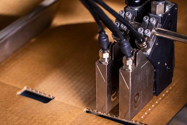 Hot melt stitching: the economical way to apply adhesive | Robatech